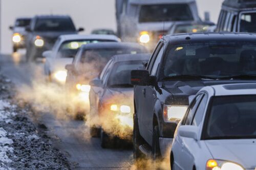 ¿Cómo contamina el humo de los carros al Medio Ambiente? - Brand Cars