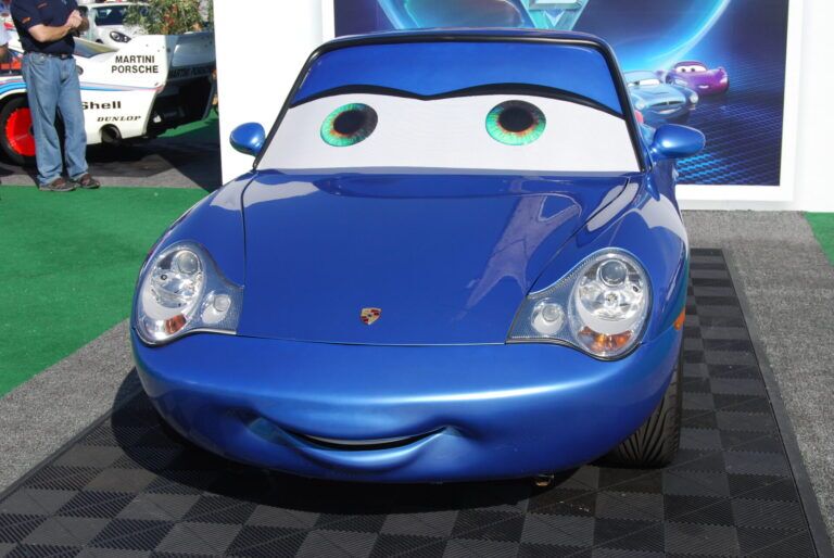¿Cómo se llama el carro azul de Cars 1? - Brand Cars